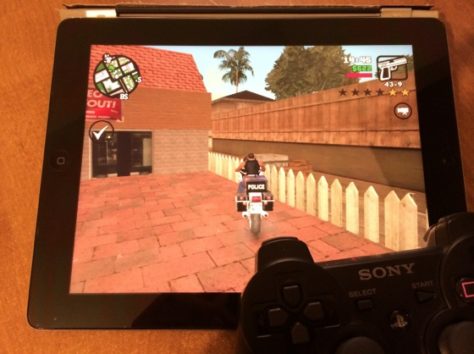 Cydia : jouer aux jeux iPhone et iPad avec une manette PlayStation 3 ...