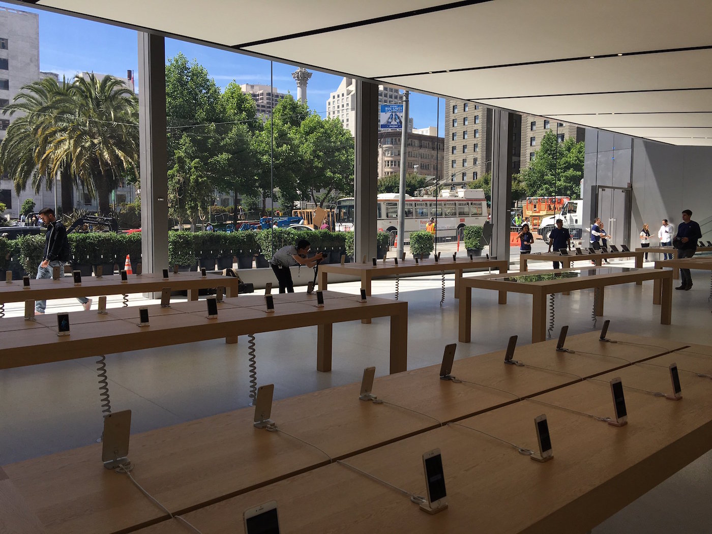 Apple dévoile son nouvel Apple Store de San Francisco - iPhoneAddict.fr