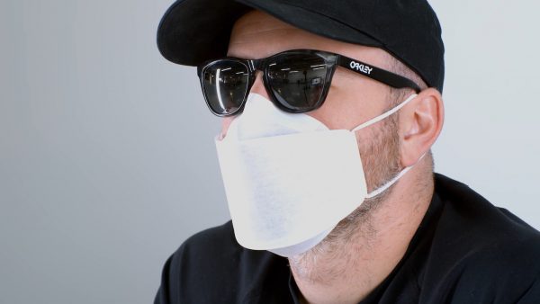 L'Apple Face Mask se dévoile en vidéo : déballage et essayage ...