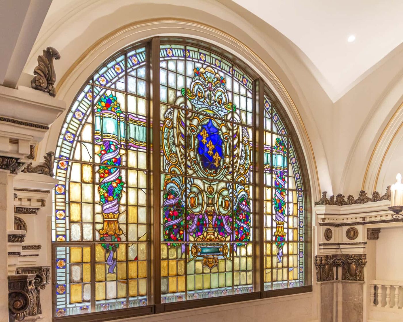 Apple Store Tower Theatre : Apple ouvre les portes de sa superbe ...
