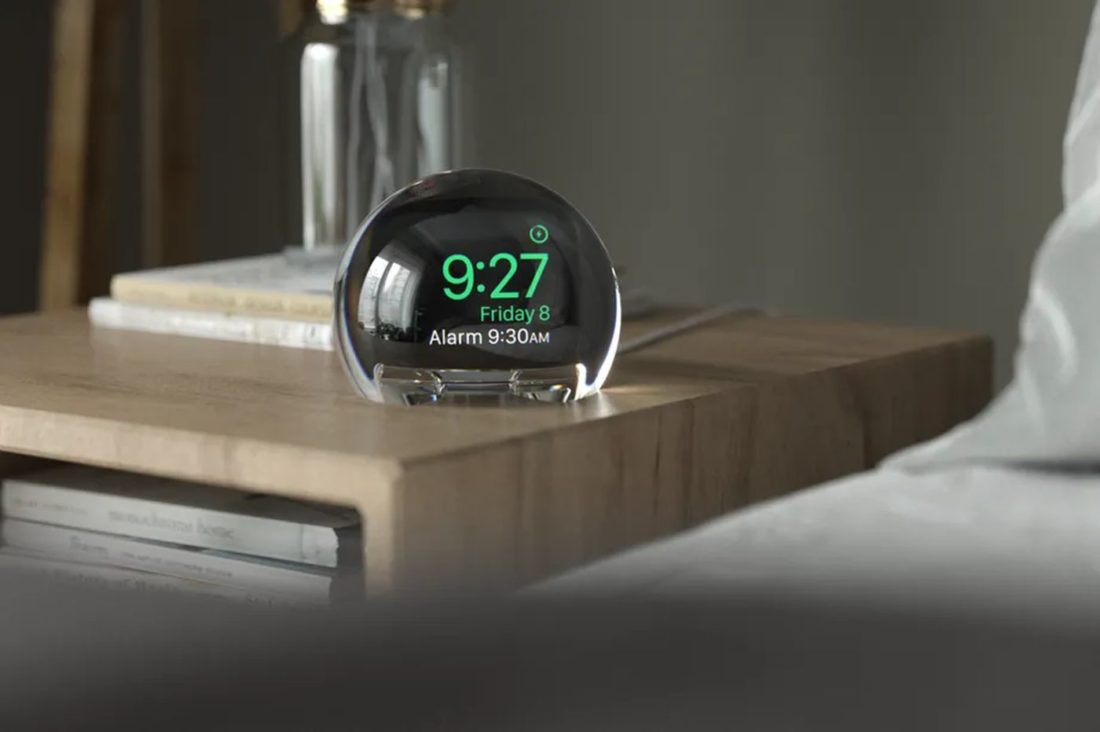 NightWatch : le dock de recharge qui transforme l'Apple Watch en un ...