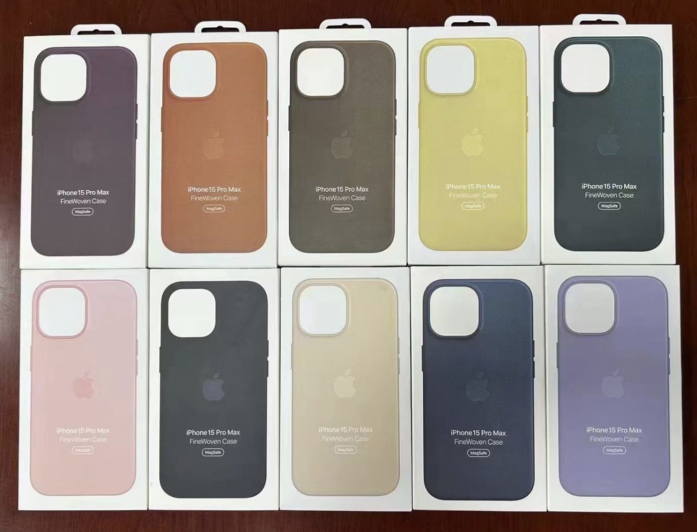 iPhone 15 : les nouvelles coques imitant le cuir s'appelleraient ...