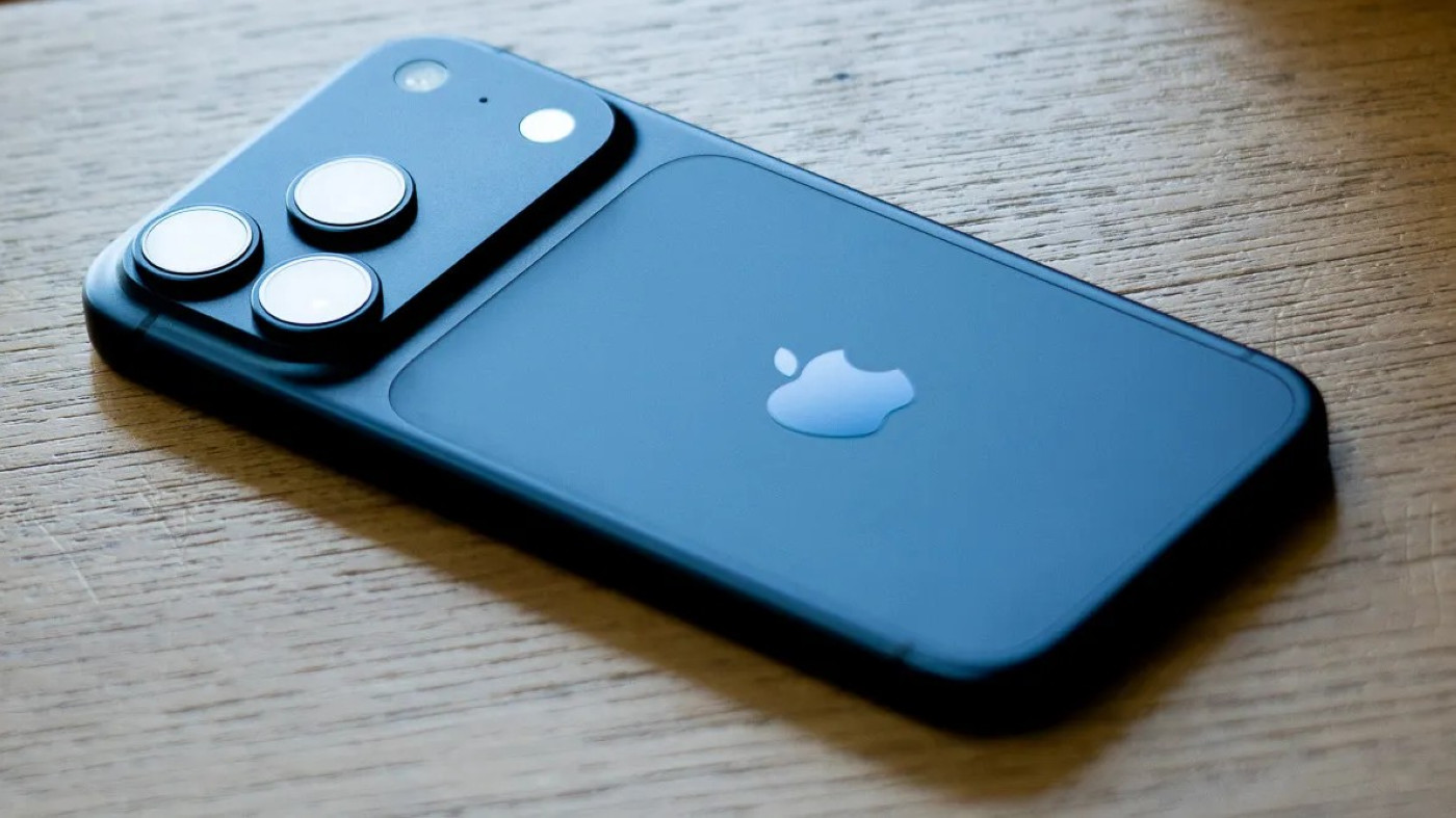 Download Firmwares –> iPhone 17 Pro - iPhoneAddict.fr